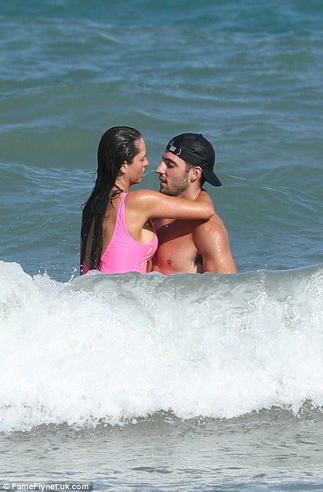 Karen Danczuk Frolicks In The Surf With Her New Spanish Lover Daily