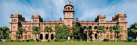 پنجاب یونیورسٹی نے انڈرگریجویٹ پروگرامز 2024 کے سیشن کے لیے کے داخلے