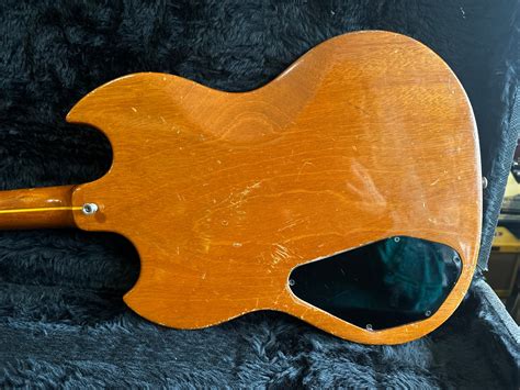 guild js ii jetstar carved oak leaf and acorn 1972 some neck guitars