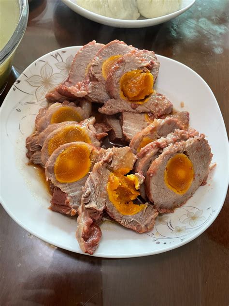 【咸蛋黄叉烧的做法步骤图，咸蛋黄叉烧怎么做好吃】做饭让我开心下厨房