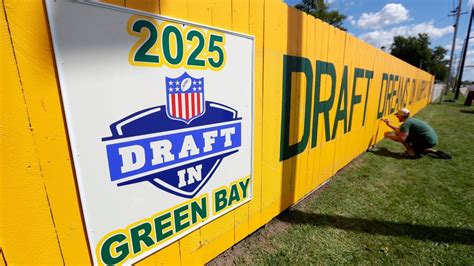 2025 Nfl Draft Order Tracker Full List Of All 257 Picks Including