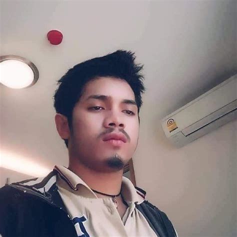 ប្រុស ខ្មៅ