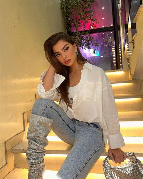 Franceska Rustem Biography 27 Photos Age Height Real Name