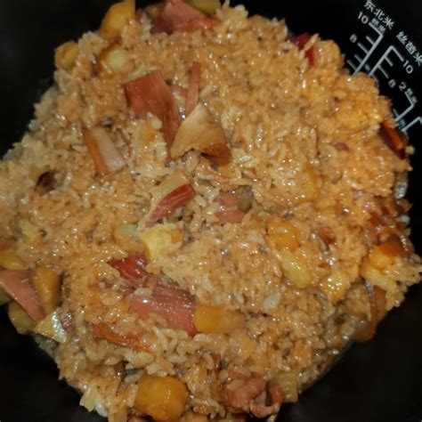 【腊肉🍖土豆🥔焖饭的做法步骤图，怎么做好吃】阮阮阮柒下厨房