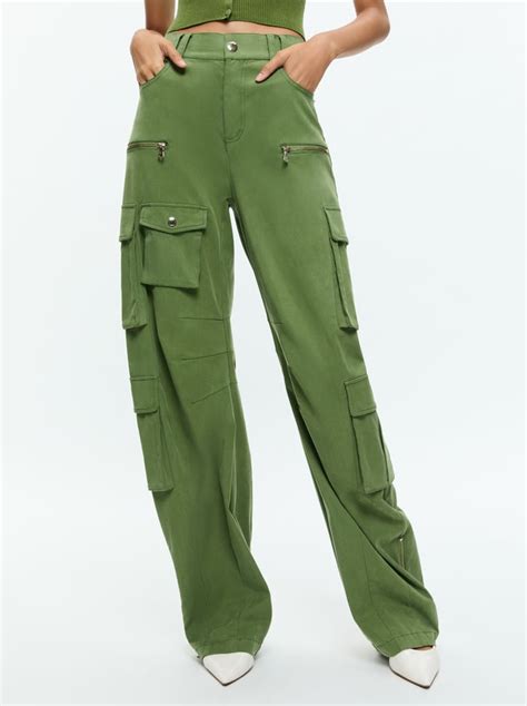 Akers Oversized Cargo Pant In Avocado Alice Olivia
