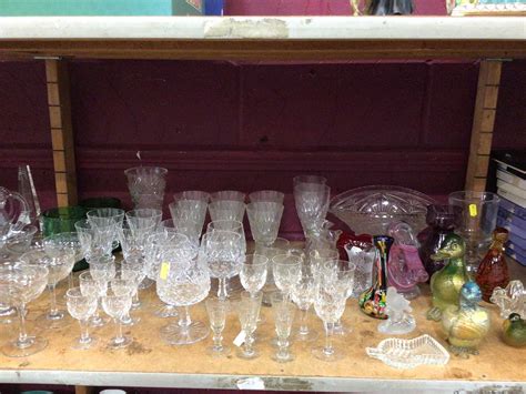Lot 522 Collection Of Glassware