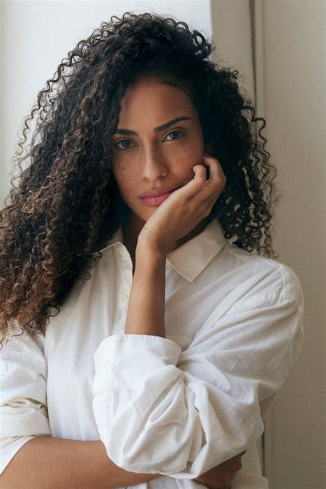 Sara D Model Management