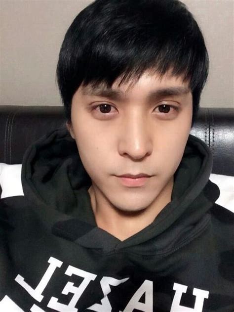 Beast ソン・ドンウン、黒髪に変身！“イケメン大学生みたい” Kstyle