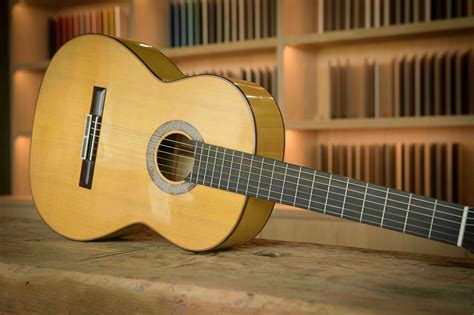Pe A Vargas Flamenco Guitar Taranto Cypress Hondurian Cedar