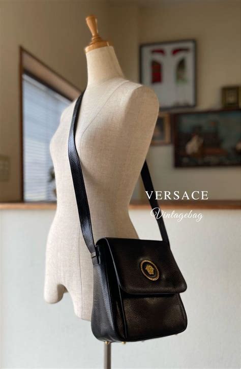 【kbn55】極美品 Gianni Versace 本革 ショルダーバッグ By メルカリ