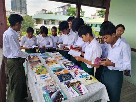မဟာအောင်မြေမြို့နယ်၌ လစဉ် Mobile Library စနစ်ဖြင့် စာအုပ်၊ စာစောင်များငှားရမ်းခြင်း ဆောင်ရွက