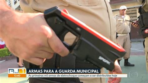 Vídeo Guarda Municipal Começa A Usar Armas De Eletrochoque Rj1 G1