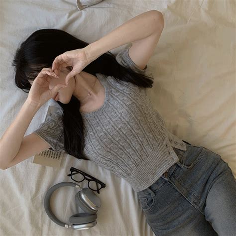 히니크 [자체제작 6천장이상돌파][봄신상] 2ver 올리브 꽈배기 반팔니트 U넥 V넥 6 Color