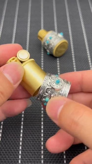 Cyzpf Chubby Kerosene Lighter Vintage Armor Mini Reusable Windproof
