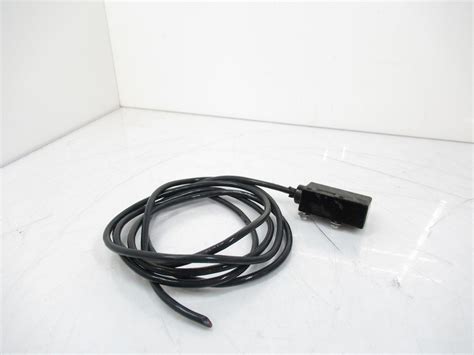 Omron E3s Ds10b4 Photoelectric Sensor With 48 Inches Cable Pcm