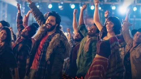 Bhediya Song Jungle Mein Kaand Varun Dhawan And Kriti Sanon Go Crazy