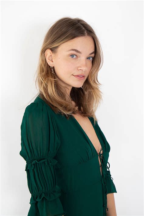 Irresistible Seduction — Noor Schauten