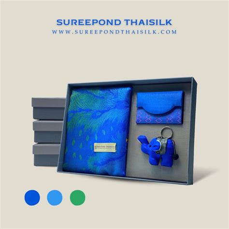 กล่องชุดของขวัญผ้าไหม [ Set ผ้าพันคอ ] T Set Premium Shopee Thailand