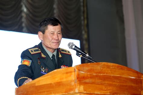 З Төмөртөмөө Өсвөрийн залуучуудад эх оронч сэтгэлгээг суулгахад