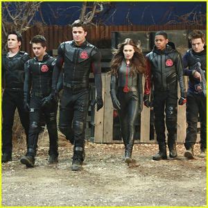 Lab Rats Gets Season Four Premiere Date New Name Lab Rats Lab