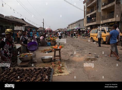 Nigeria Women Market Hi Res Stock Photography And Images Alamy