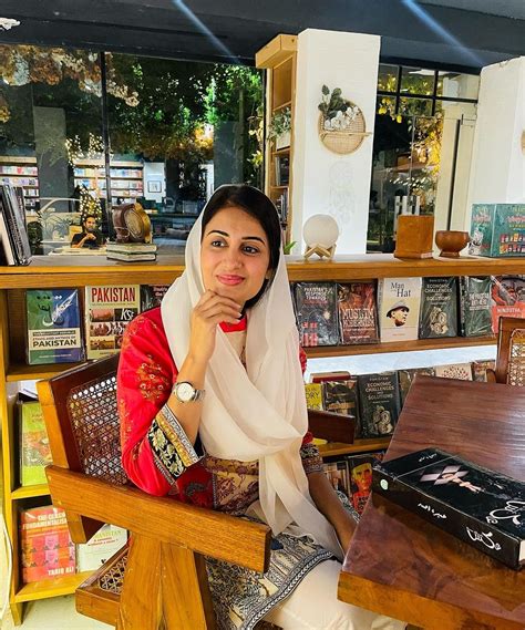 Iqrar Ul Hassan Pictures With His Second Wife Farah Yousuf Reviewitpk