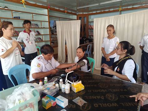 မိုးကုတ်မြို့ ဓမ္မရံသီမိုးကုတ်ရိပ်သာကျောင်းတိုက်တွင် ရဟန်းသံဃာတော်များ