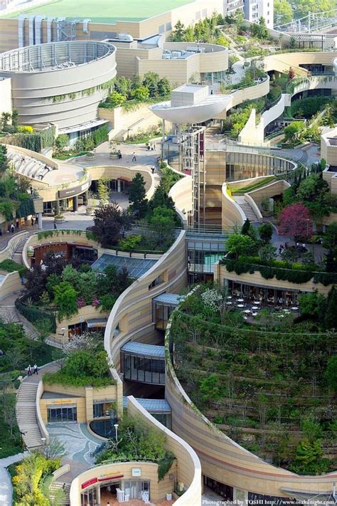 This Architecture In Namba Parks Japan R Nextfuckinglevel