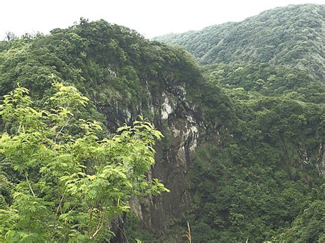 新社梯田、月洞遊憩區、花蓮觀光糖廠、蕃薯寮，豐盛的噶瑪蘭風味餐 — 2023花蓮行旅 第二部 太平洋岸與縱谷景點，外掛令人懷念的海鮮美食