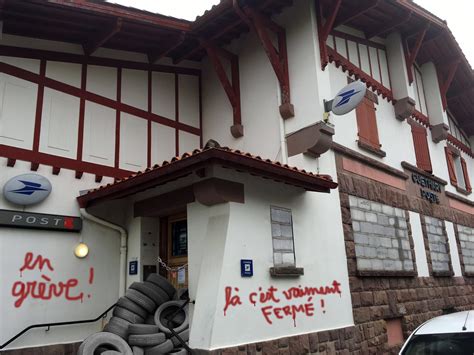 Grève du décembre La Poste encore plus fermée que d habitude