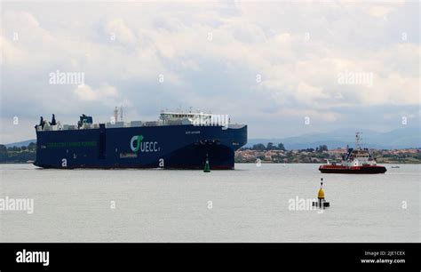 Worlds First Lng Battery Hybrid Powered New Car Carrying Ship The Auto