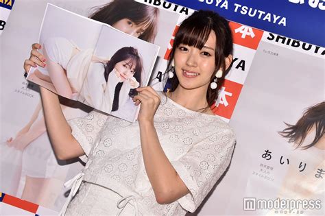 画像3 5 鈴木愛理「ray」単独初表紙で率直な感想は？“マイブーム”も明かす モデルプレス