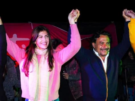 Bettina Romero y Gustavo Sáenz estuvieron presentes la feria de