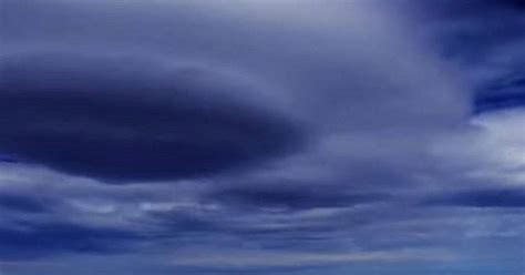 Mysterious Ufo Cloud Spins Like A Disc For Hours In The Sky On The Same