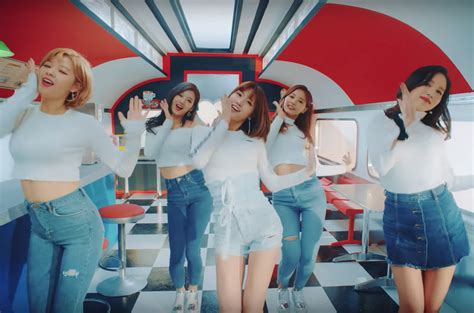 Twices New Song ‘heart Shaker Watch The Video Billboard Billboard
