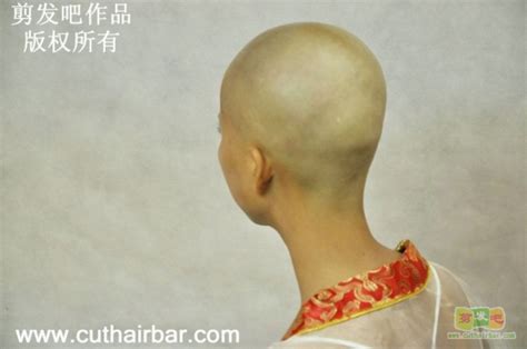 古装MM剃光头 剪发吧71 22