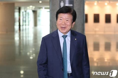 6선 박병석 21대 전반기 국회의장 추대5선 김진표 불출마 파이낸셜뉴스