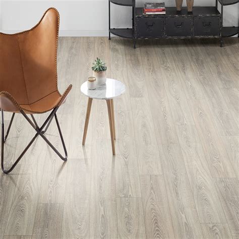 Egger Pro Classic 8mm Bardolino Oak Grey Tile Ceramic Solutions