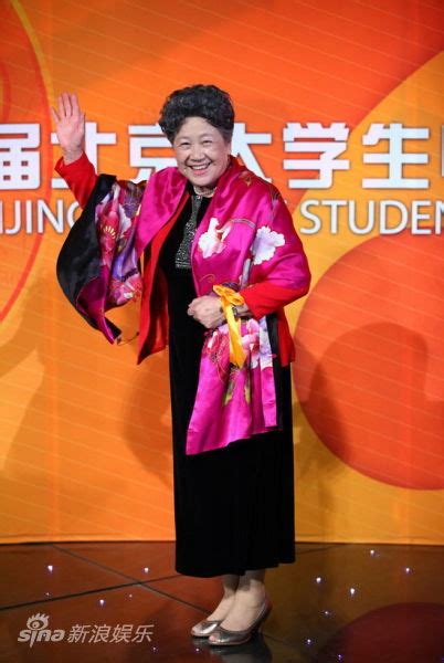 图文：大学生电影节红毯 陶玉玲中国风影音娱乐新浪网