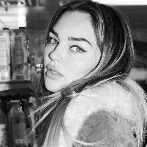 Mara Ohara On Instagram Random Photoshoot At A Mini Mart And Tire