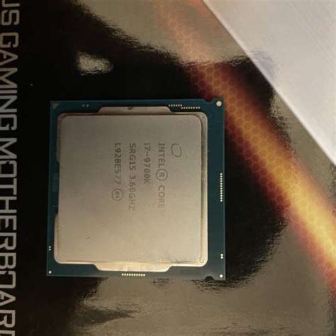 I7 9700k 二手或全新cpu 電腦