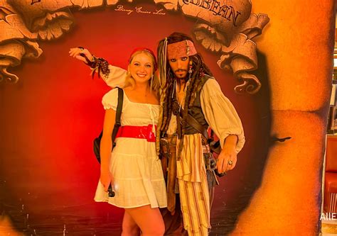 Anything Is Possible Johnny Depp Comments On Possible Return To Disney Allears Net