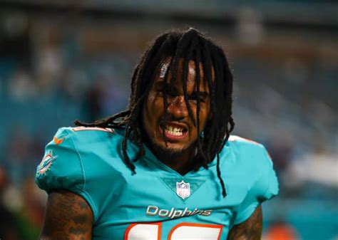 Jaylen Waddle Biography Age Net Worth Team College Stats