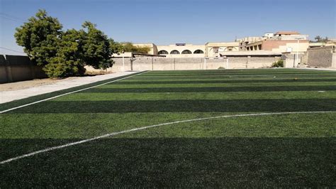 بهره برداری از دو زمین چمن مصنوعی در مدارس میناب