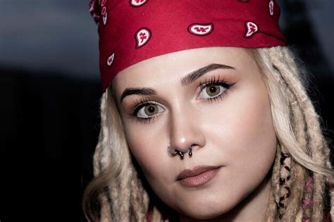 Premium Photo Closeup Of Pretty Blonde Woman With Dreadlocks