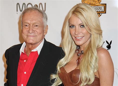 Vợ kém 60 tuổi của ông trùm Playboy gọi biệt thự Playboy là nhà tù