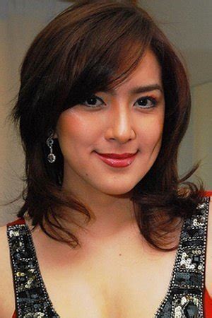 Ara Mina Bio Height Weight Measurements Celebrity Facts