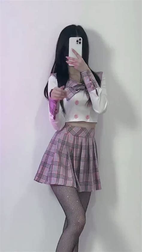 全国coser 模特网红处女萝莉孕妇福利姬 Waiwei1019