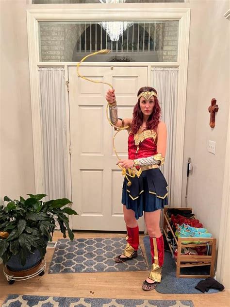 Wonder Woman 1984 Light Up Halloween Costume Weapon Lasso Gold 10 In