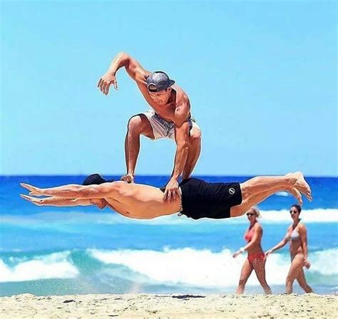 Photoshoot Gone Wrong 66 Hilarious Beach Photos That Will Leave You